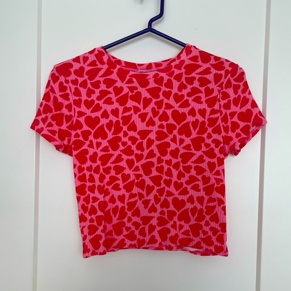 wild fable | Tops | Wild Fable Pink Heart Short Sleeve Crop Top | Poshmark